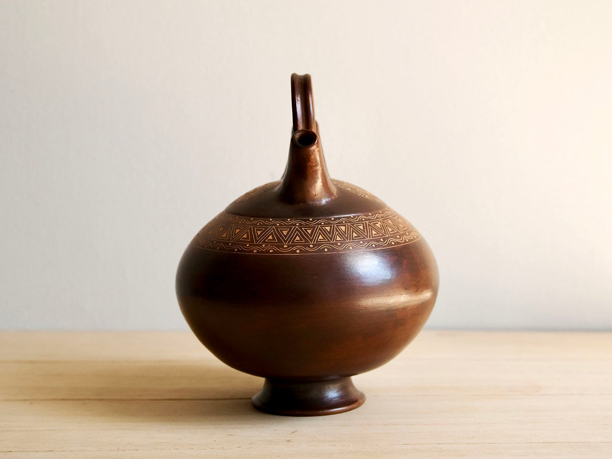 Pangua ‘Alcarraza’ Vase – Plaza Bolívar